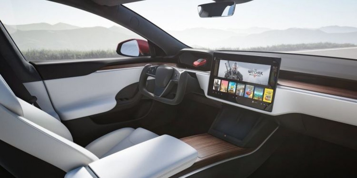 Tesla model x screen store