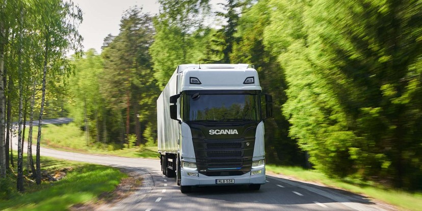 Scania unveils new line of trucks with up to 320km range - ArenaEV
