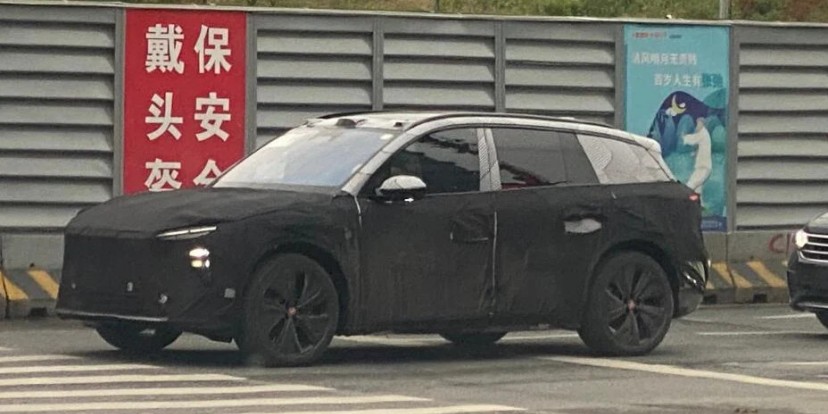 Nio's updated ES8 SUV with LiDAR spotted on the streets - ArenaEV