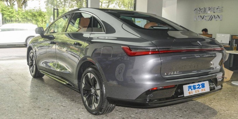 GAC's Hycan A06 now available in China with a $25,000 starting price ...