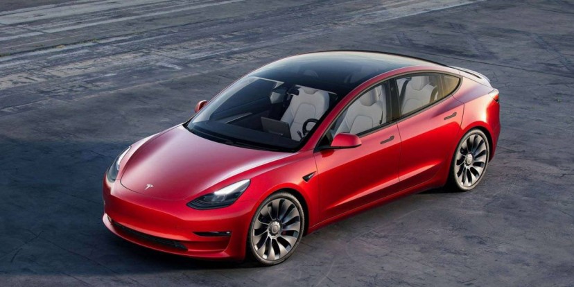 Tesla unveils RWD Model 3 with long-range battery for UK business ...