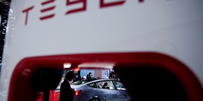 Tesla Board Agrees To Return 735 Million In Cash And Stock Arenaev