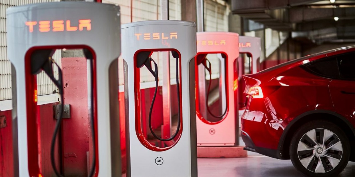Tesla Supercharger Europe