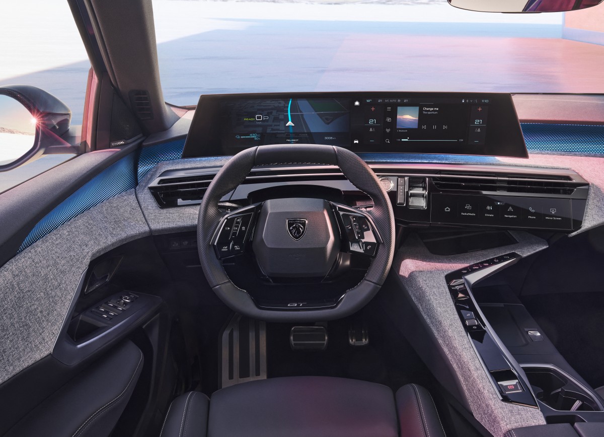Peugeot E 3008 officially debuts Long range version comes with 98 KWh battery ArenaEV