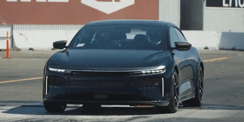 Lucid Air Sapphire sprints past Tesla Model S Plaid - ArenaEV