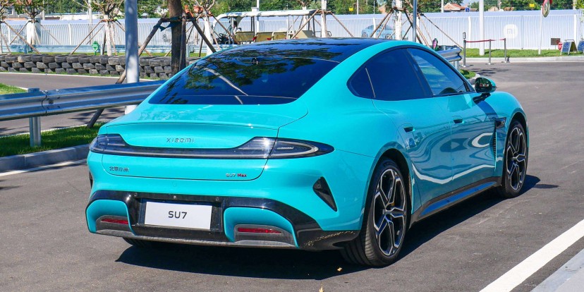 Xiaomi SU7 Max inside look and first drive - ArenaEV